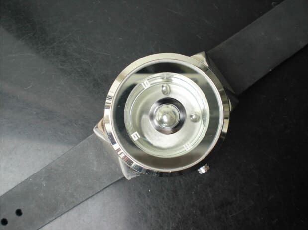 The World's 1st LIQUID METAL DISPLAY Watch | Indiegogo
