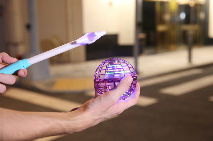 Flynova Pro Boomerang spinner with endless tricks Indiegogo
