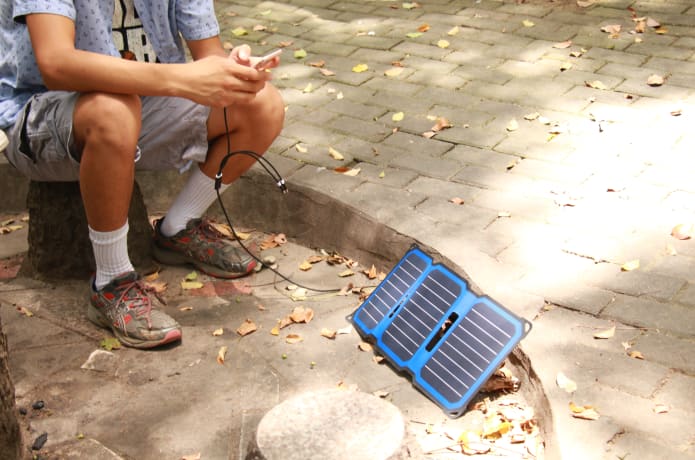 Powerleaf plus: Solar charger perfect for outdoors | Indiegogo