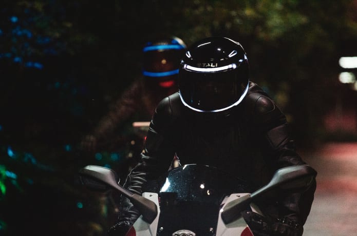 iT-C Smart Helmet: Ride Safe Ride Smart Ride Free | Indiegogo