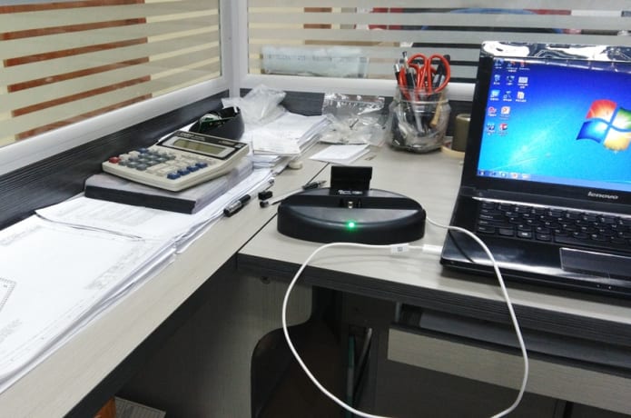 Uni Charge-Universal Smart Device Charging Station | Indiegogo