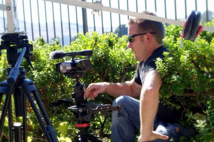 LUXES Bracelet - Sunscreen Reminder for Active Individuals. | Indiegogo